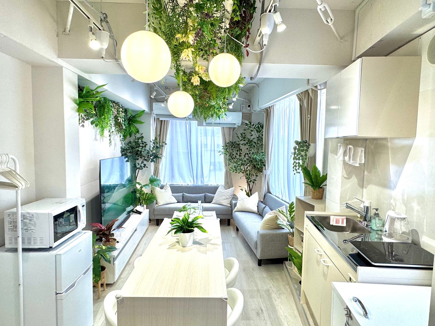 New Open!✨上野エリア･入谷駅3分🌿グリーン溢れる癒し空間🍃推し活💖女子会🥂ママ友会☕️75型TV📺撮影📷の写真11