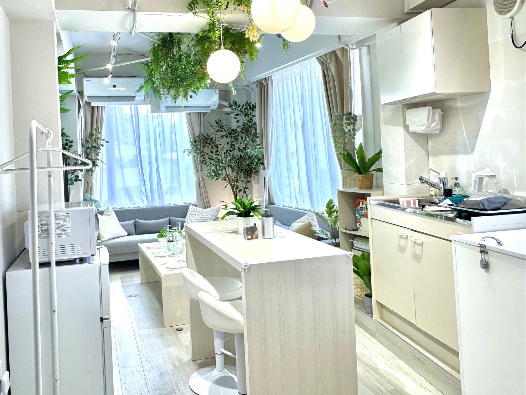 New Open!✨上野エリア･入谷駅3分🌿グリーン溢れる癒し空間🍃推し活💖女子会🥂ママ友会☕️75型TV📺撮影📷の写真6