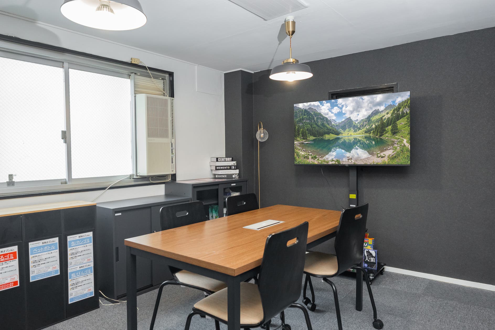 スペモ🧑🏻‍💻新橋駅徒歩6分❗️ワークショップ📖モニター完備✨勉強会👨‍🏫作業部屋✍️883_WORK新橋の写真5