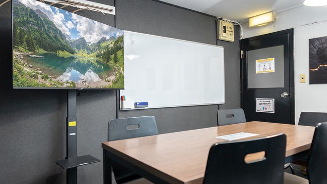 スペモ🧑🏻💻新橋駅徒歩6分❗️ワークショップ📖モニター完備✨勉強会👨🏫作業部屋✍️883_WORK新橋の写真9