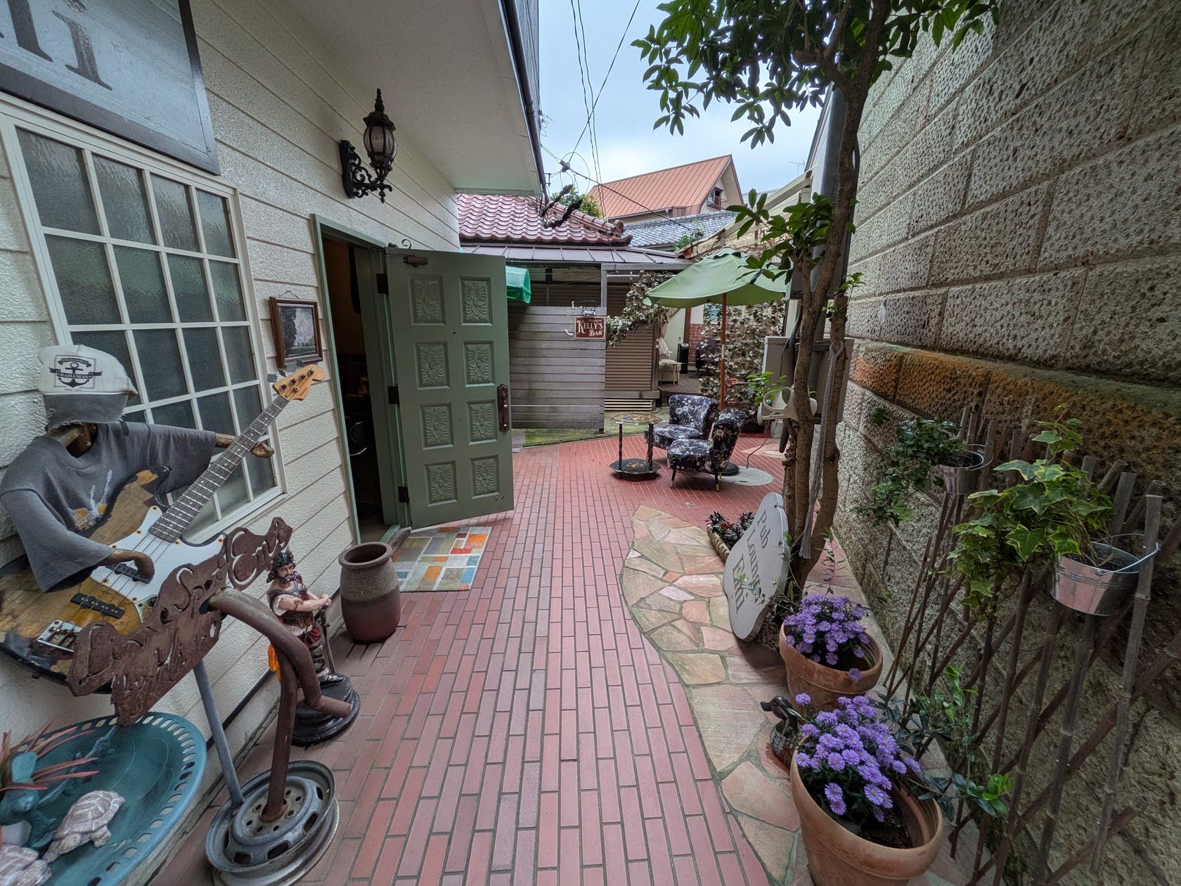 【駅徒歩約5分・一組限定貸切】屋内ラウンジ（スタジオにもカラオケにも）＆屋外BBQスペース！の写真3