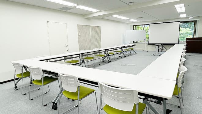 【ビジョンセンター西新宿】308 (8/13まで)の写真1