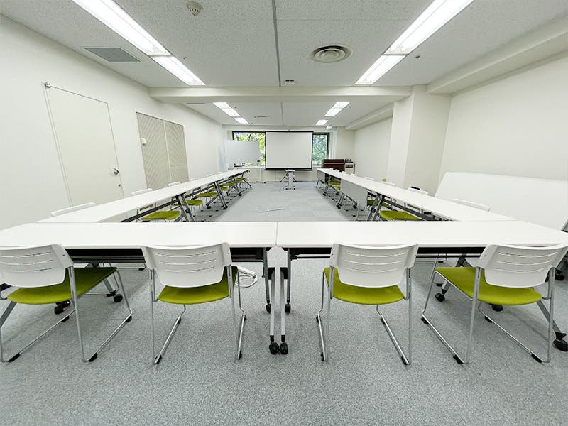 【ビジョンセンター西新宿】308 (8/13まで)の写真2