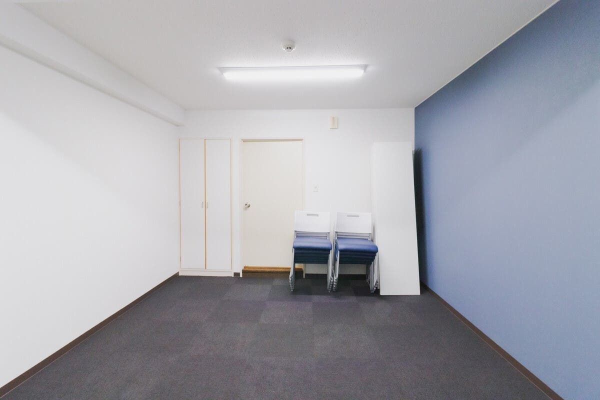 【札幌駅出口目の前！定員12名！】50型大型モニター・10Gbps光回線・WiFi全て無料！ふれあい貸し会議室 札幌No166の写真15