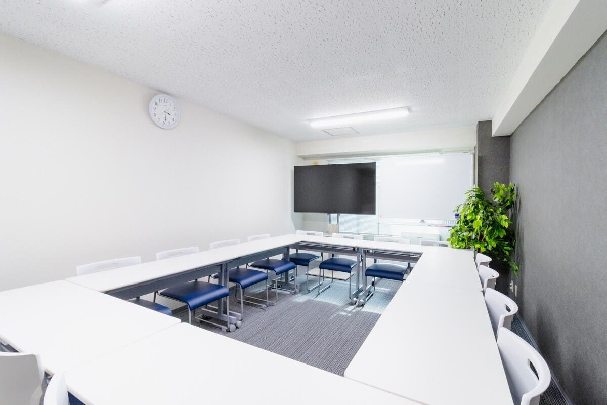 【札幌駅出口目の前！定員24名！】65型大型モニター・10Gbps光回線・WiFi全て無料！ふれあい貸し会議室 札幌No167の写真13