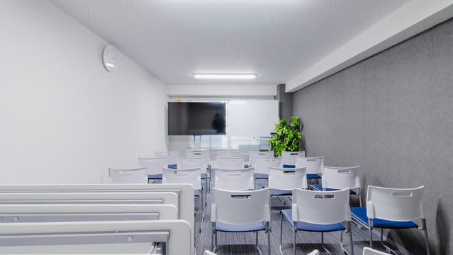 【札幌駅出口目の前!定員24名!】65型大型モニター・10Gbps光回線・WiFi全て無料!ふれあい貸し会議室 札幌No167の写真16