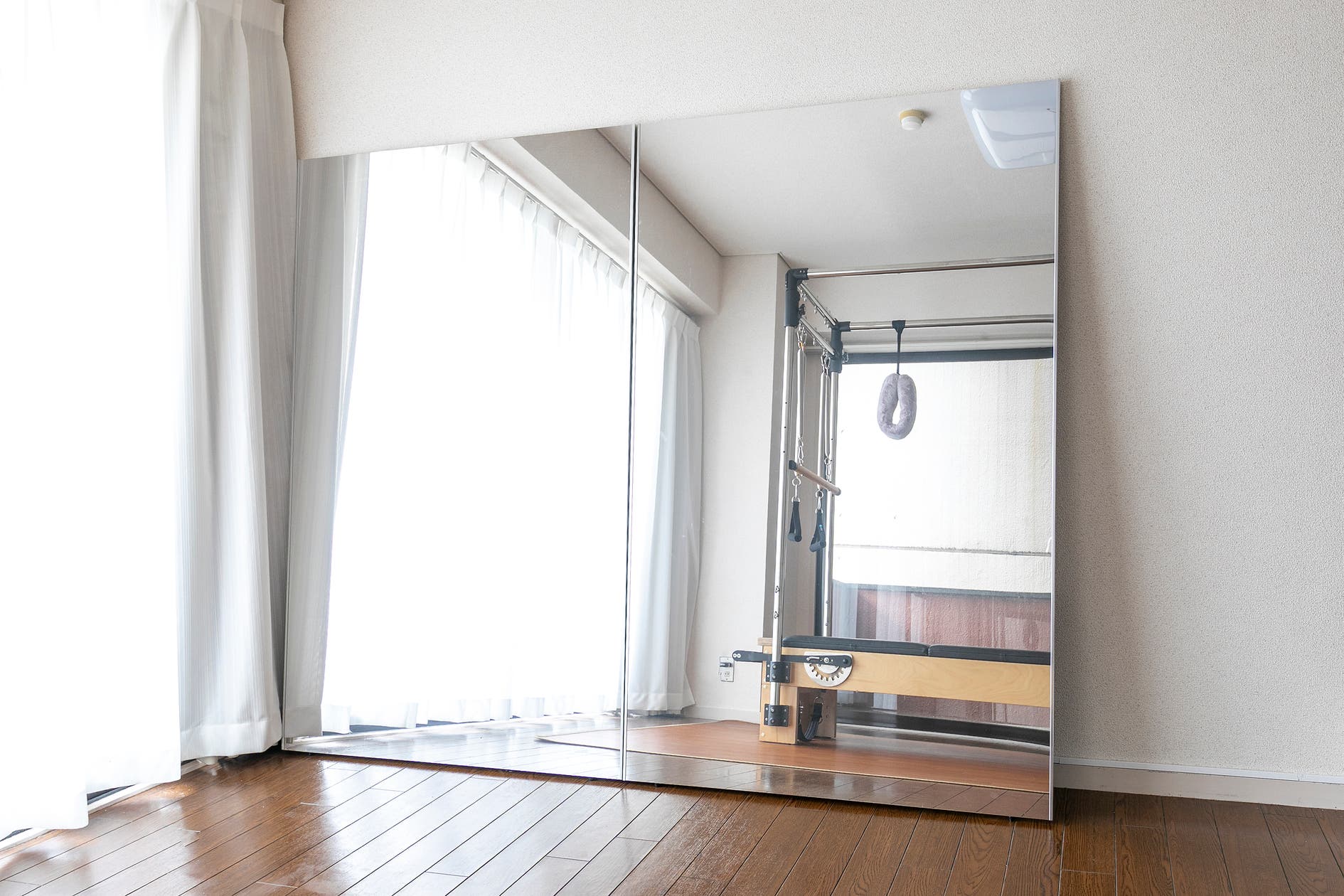 【中野駅徒歩1分】キャフォーマー完備|1h1,650円～／6-24時OK|レッスン/自主練/個人利用|マット/ボール/リングの写真23