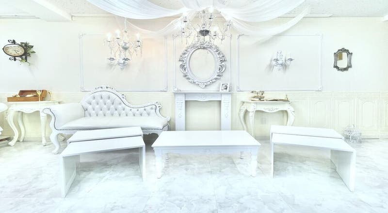 🎊移転リニューアルオープン♪🎊秋葉原4分　姫系💞猫脚バスタブ・アーチ窓・12シーン撮影可能！コスプレ・ポートレート・推し活に♪