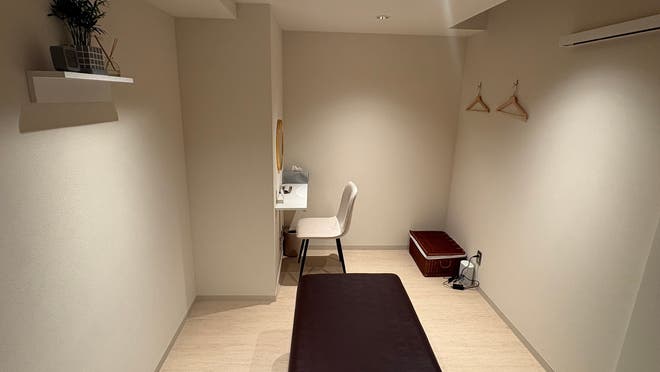 【ROOM4】麻布十番駅近!徒歩1分!今話題の設備が充実したリラクゼーション特化のレンタルシェアサロン!受付スタッフ常駐の写真4