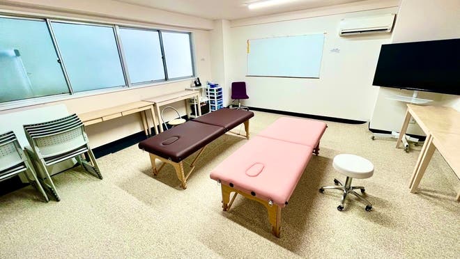 ⭐️新潟駅1分⭐️商談・面接・WEB会議・研修⭐️絨毯敷きで落ち着く空間⭐️1日8,800円<フルーツ会議室🍋新潟駅前>の写真7