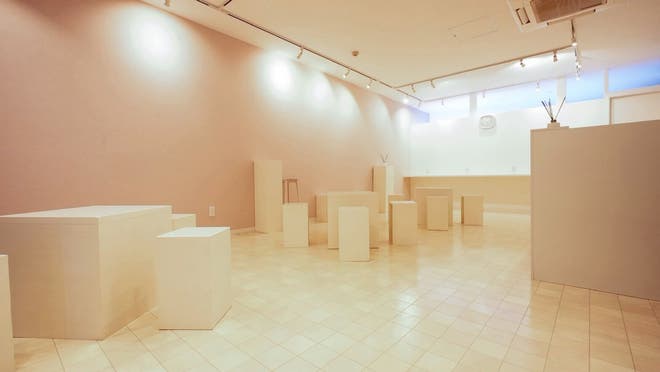 【泉佐野駅1分】NEWオープン🎉ギャラリースペース🖼️個展・写真展・ポップアップに|広さ32㎡|展示台・スポットライト完備の写真1