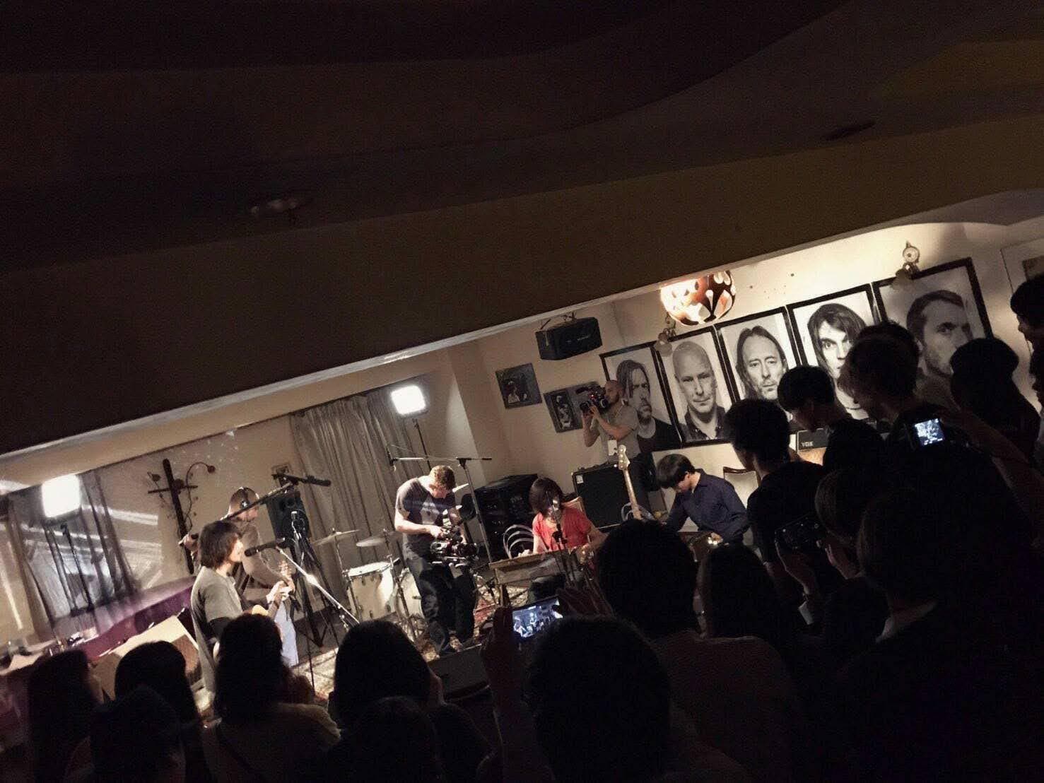桜木町駅徒歩10分、日ノ出町駅徒歩30秒のライブイベントスペース。ほぼ雨に濡れずご来店可能。の写真4