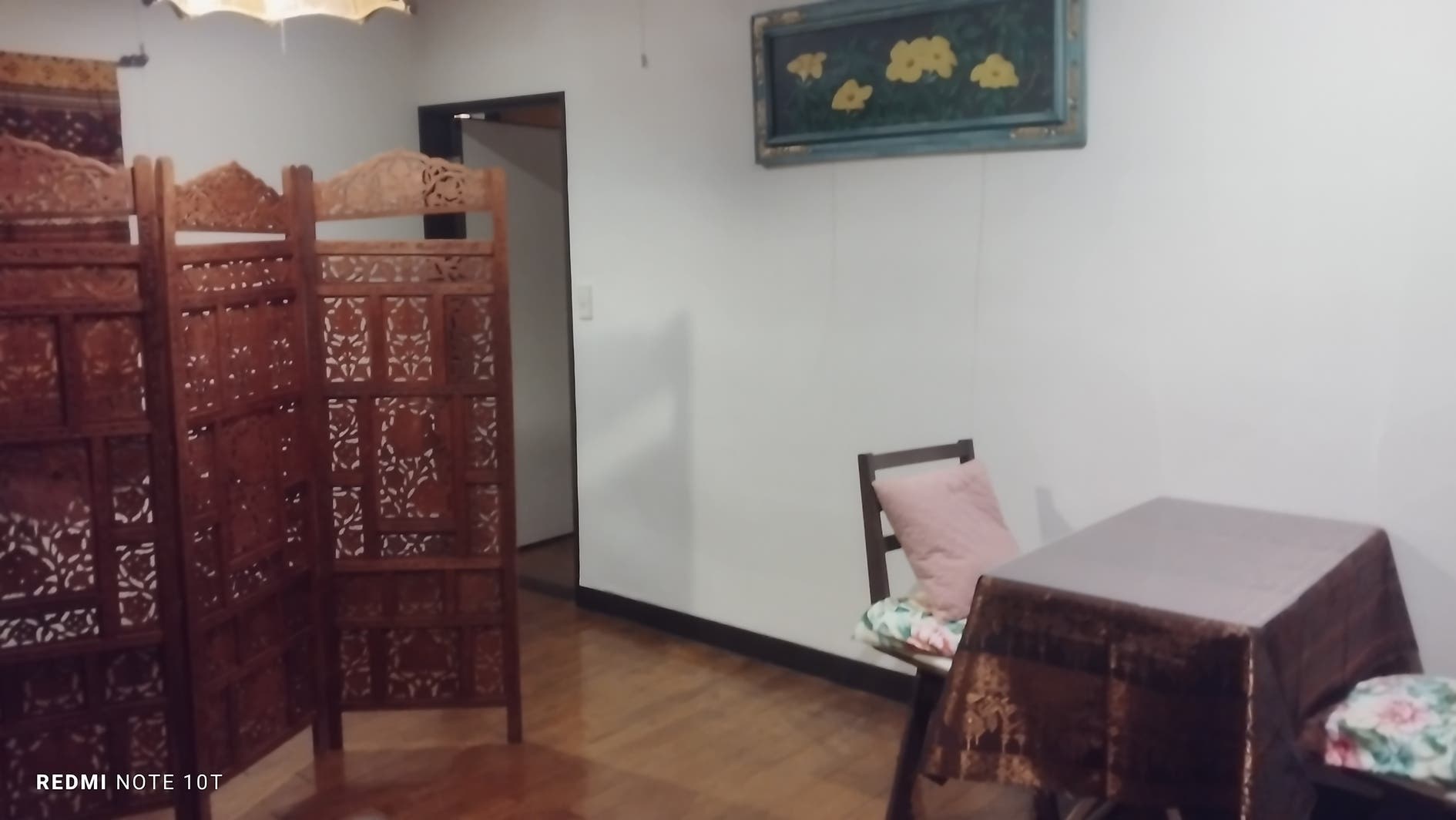 神泉駅徒歩数十秒！　日本家屋2階の10畳　ギャラリー使用可　電子ピアノありの写真3