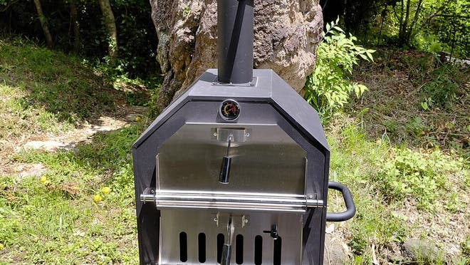 【新潟市西蒲区】約47坪の庭を貸切|BBQ・ピザ窯・プールの写真4