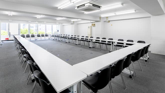 【関内駅徒歩1分】160㎡・最大160名|低価格|備品全て無料|貸し会議室・セミナー会場|レイアウト変更自由の写真9