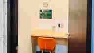 栄生駅徒歩1分|1名個室ブース2|Web会議・自習|高速Wi-Fi・電源の写真2