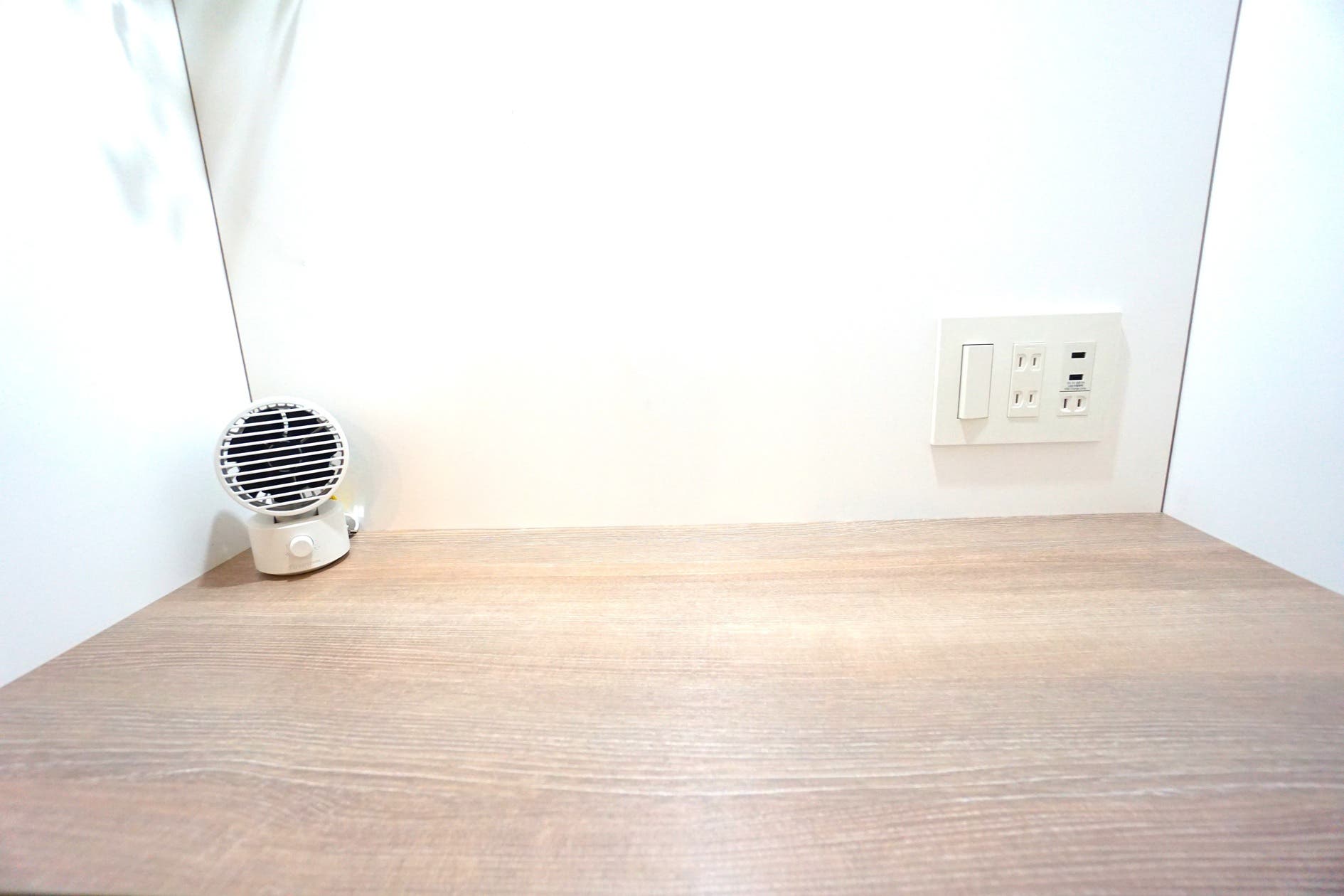 ＜TKPビズ BOX ガーデンシティPREMIUM名古屋太閤No.1＞1人用個室🚪光回線Wi-Fi📶電源🔌テレワークの写真2