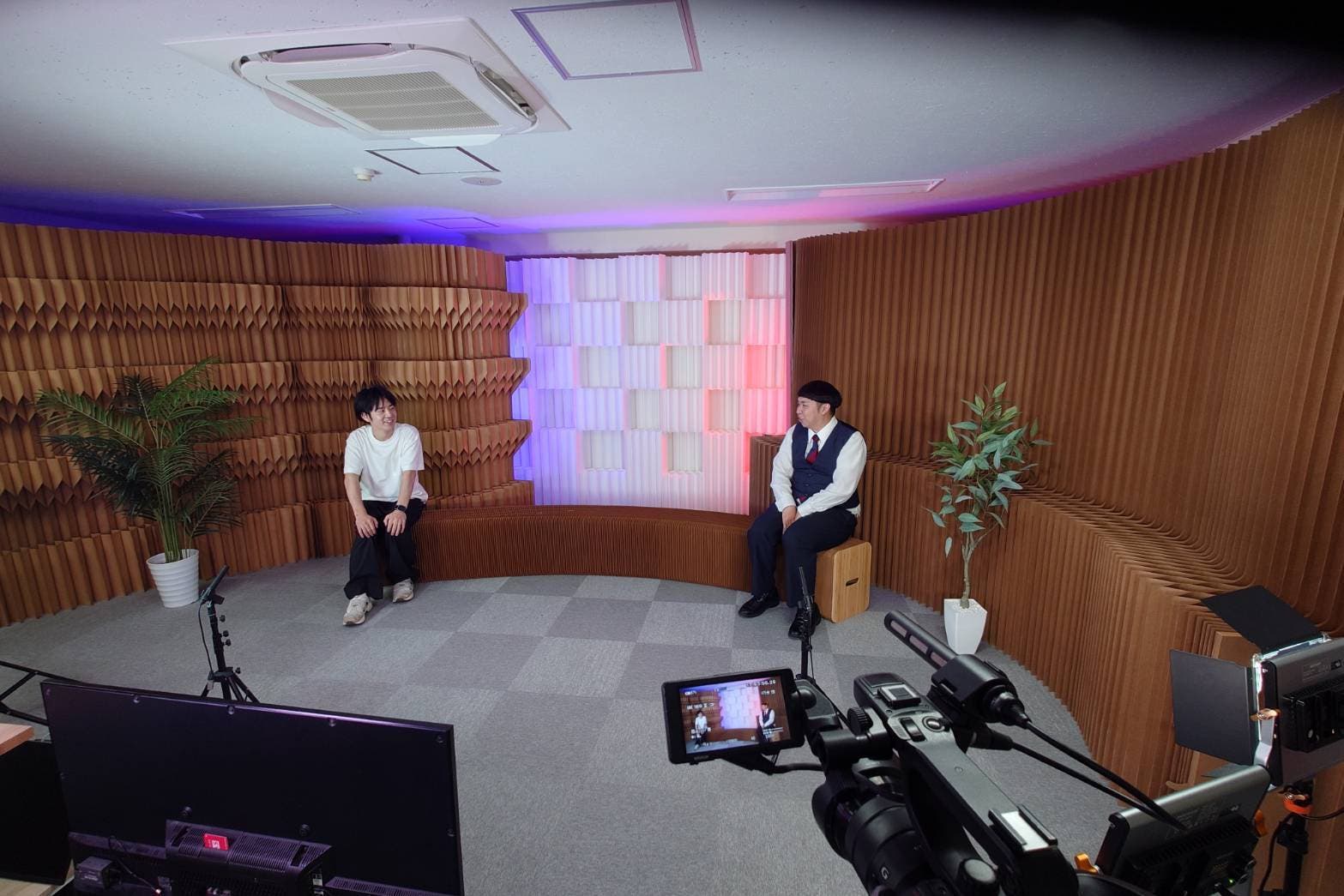 【撮影機材・制作備品すべて無料貸出OK】三田・田町駅から徒歩圏内！動画撮影/ライブ配信/会議/編集作業/サテライトオフィスの写真2
