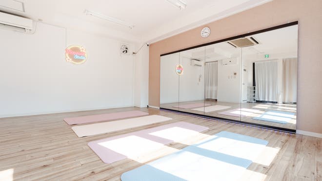 🎉7月NEW OPEN・記念セール中|千鳥橋駅30秒|44㎡・最大10名|ヨガ・ピラティス・ダンスの写真3
