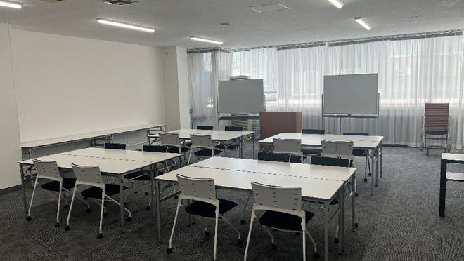 上田駅お城口徒歩8分|最大36名対応|会議・研修・セミナー・勉強会|丸陽ビル2階の多目的レンタルスペースの写真2