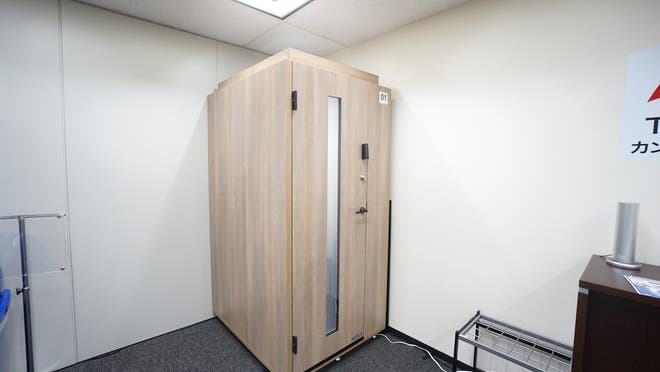 <TKPビズ BOX 新大阪カンファレンスセンターNo.1>1人用個室🚪光回線Wi-Fi📶電源🔌テレワーク/オンライン会議の写真5