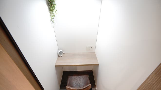 <TKPビズ BOX 市ヶ谷カンファレンスセンターNo.5>1人用個室🚪光回線Wi-Fi📶電源🔌テレワーク/オンライン会議の写真4