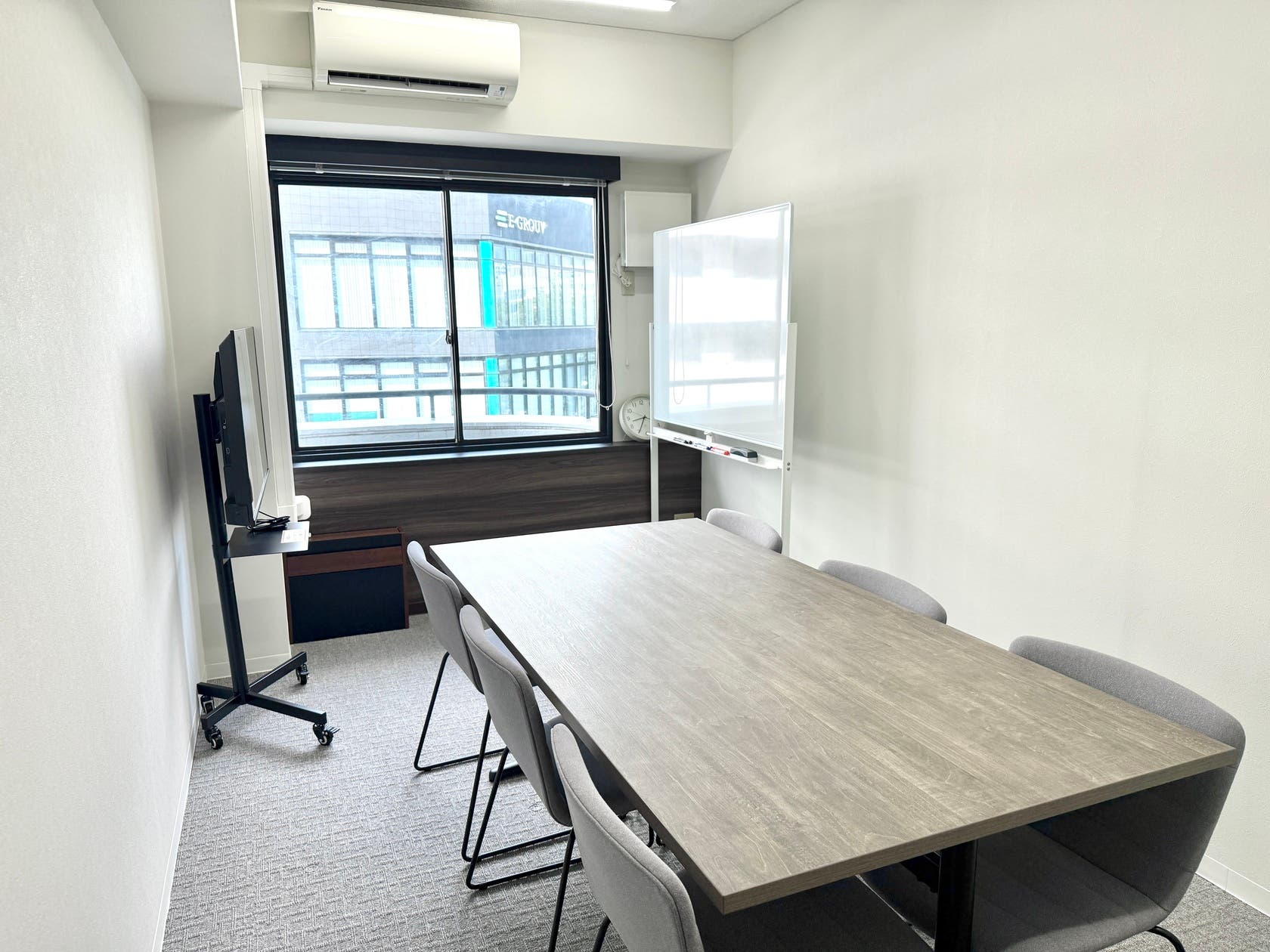 【JR神戸駅2分/高速神戸駅1分】43型モニター/白板/光Wi-Fi/EV有/洋式トイレ/室内換気扇の写真3