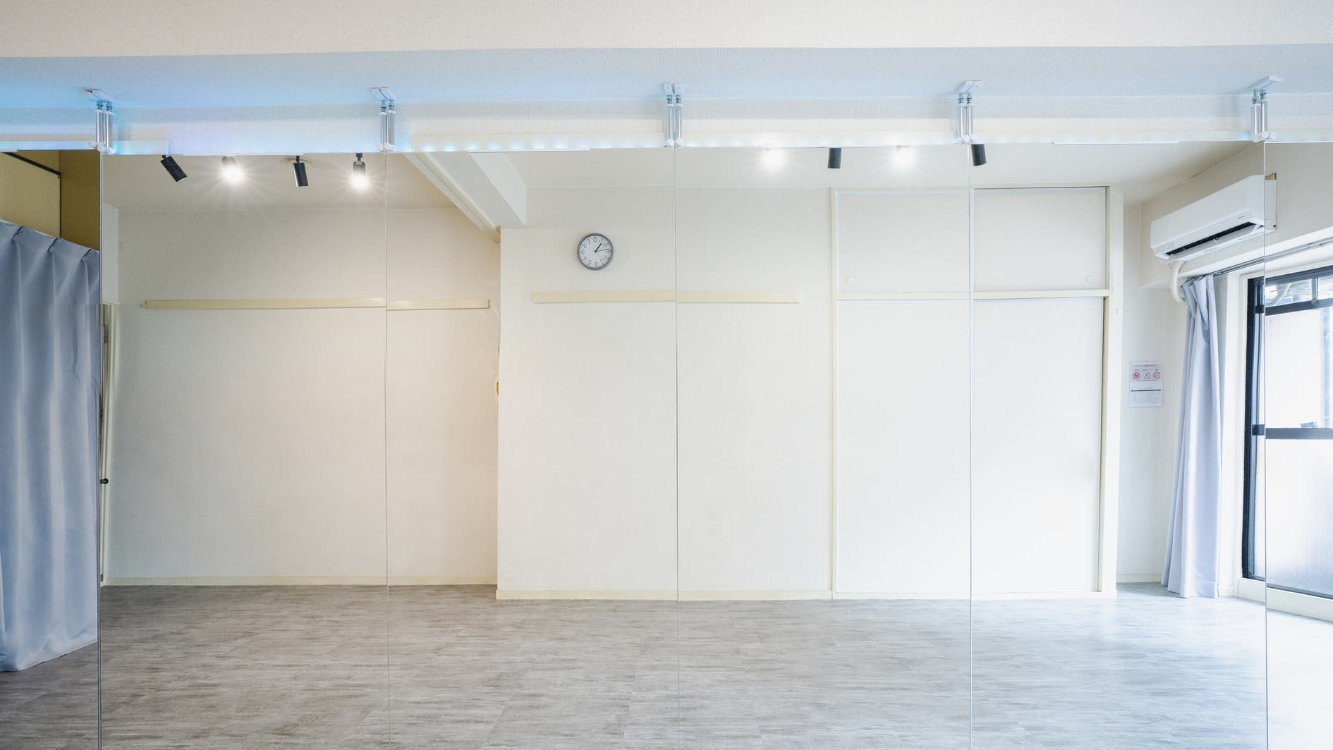 オープン価格✨駅近3分🚶大型鏡🪞ダンス💃撮影📸ヨガ🧘レッスン大歓迎🎭推活、着替えにも！の写真2