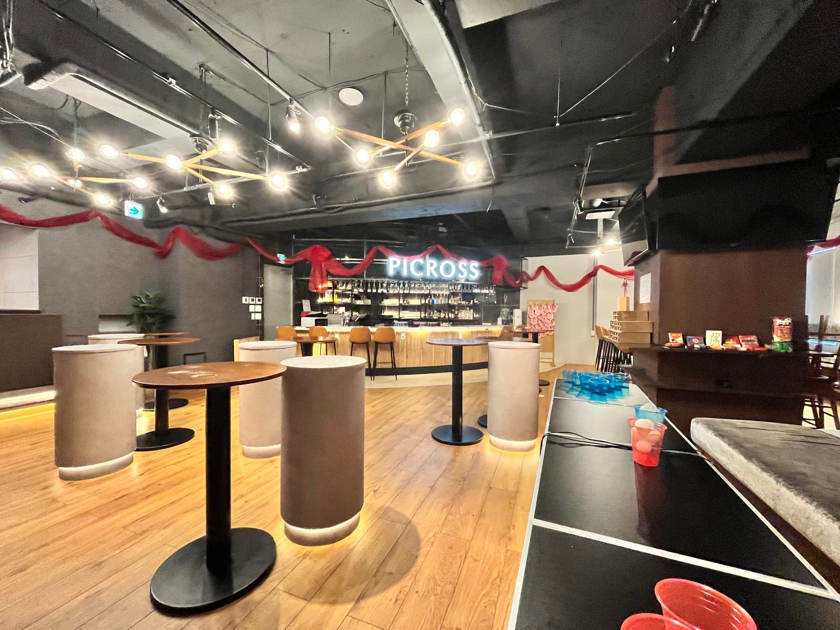 スペモ🍻大塚徒歩１分✨最大120名🥳おしゃれなバー空間を貸切❣️イベント・パーティー・撮影✨888_PICROSS大塚店の写真2