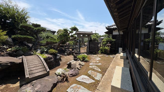 ■無料駐車場あり■築100年の【ちとせの平屋】|約75㎡の和空間と庭がつくる静かな世界に、優しく差し込む自然光。の写真4