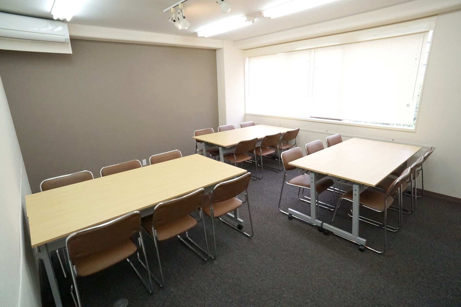 名古屋駅２分 スクール１８名でプロジェクター等備品無料の会議室ルームＥ【スペマ】の写真7