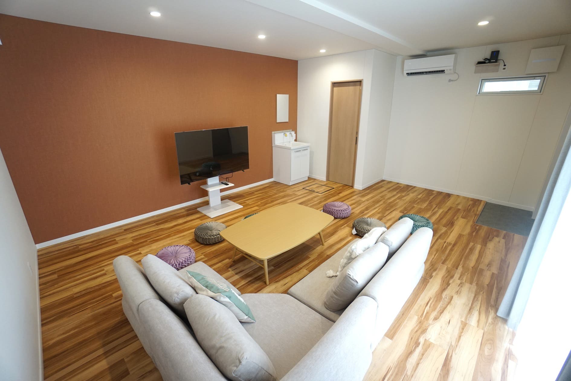 ＜AddROOM神戸東灘 ROOM1＞高架下のレンタルスペース🏠リビング空間🍽️パーティー/撮影/おしゃべり会/鑑賞会の写真3
