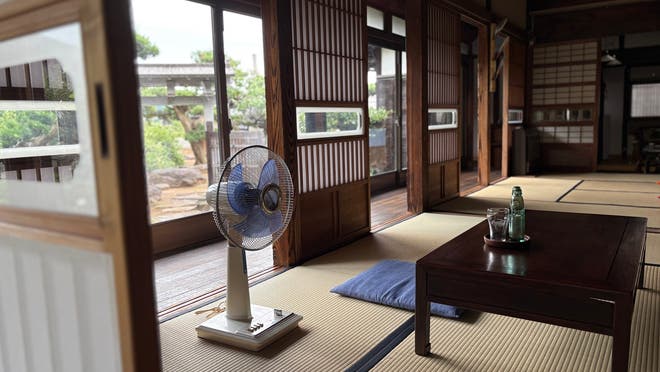■無料駐車場あり■築100年の【ちとせの平屋】|約75㎡の和空間と庭がつくる静かな世界に、優しく差し込む自然光。の写真7