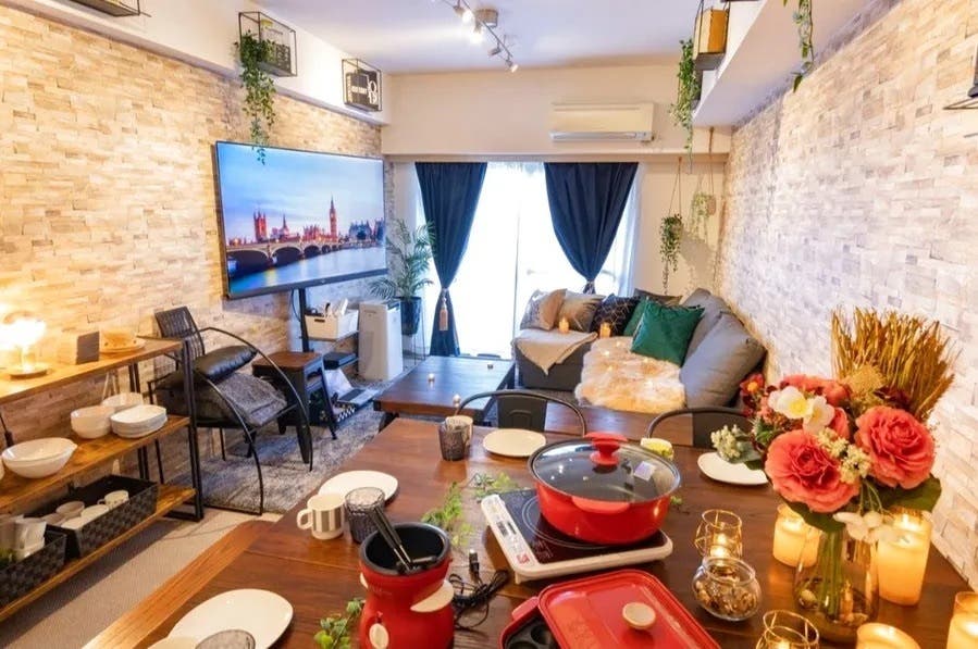 渋谷・原宿徒歩圏内✨65型TV・ゲーム機完備🎬女子会・オタ活・バースデーにの写真1