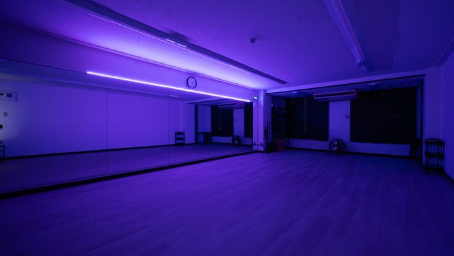 オープン特価/JR東岸和田3分/ヨガ・ピラティス・ダンスに最適/8mの鏡で広々とした空間/更衣室2ヵ所/備品無料の写真22
