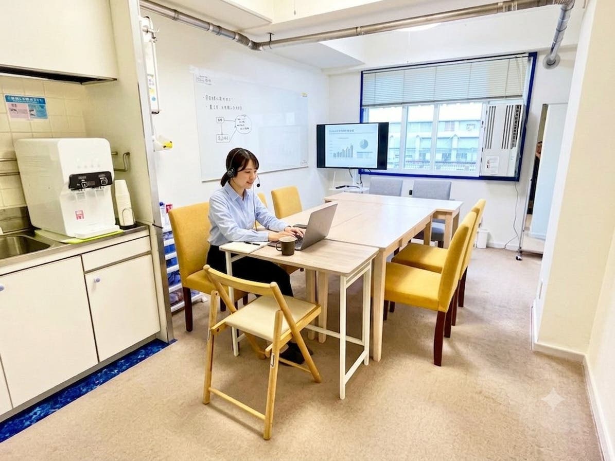 ⭐️商談・面接・WEB会議・勉強会⭐️ 広く(22㎡)使いやすい⭐️札幌駅前⭐️1日7,700円＜オレンジ会議室🍊札幌駅前＞の写真4