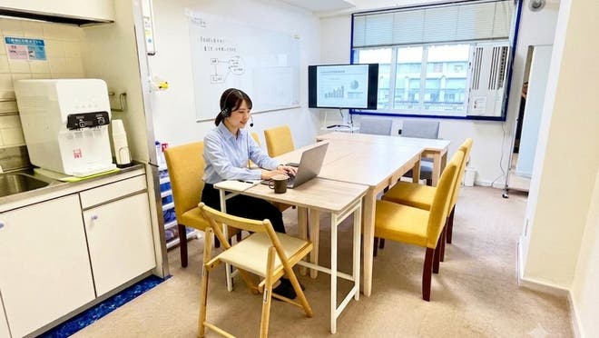 ⭐️商談・面接・WEB会議・勉強会⭐️ 広く(22㎡)使いやすい⭐️札幌駅前⭐️1日7,700円<オレンジ会議室🍊札幌駅前>の写真4