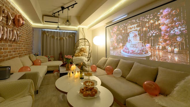 ✨ママ会/女子会大人気🥂大迫力100㌅鑑賞会/Switch🎮お子様グッズ🧸大学寄書きノート🤍写真映えハンギングチェア📸の写真4