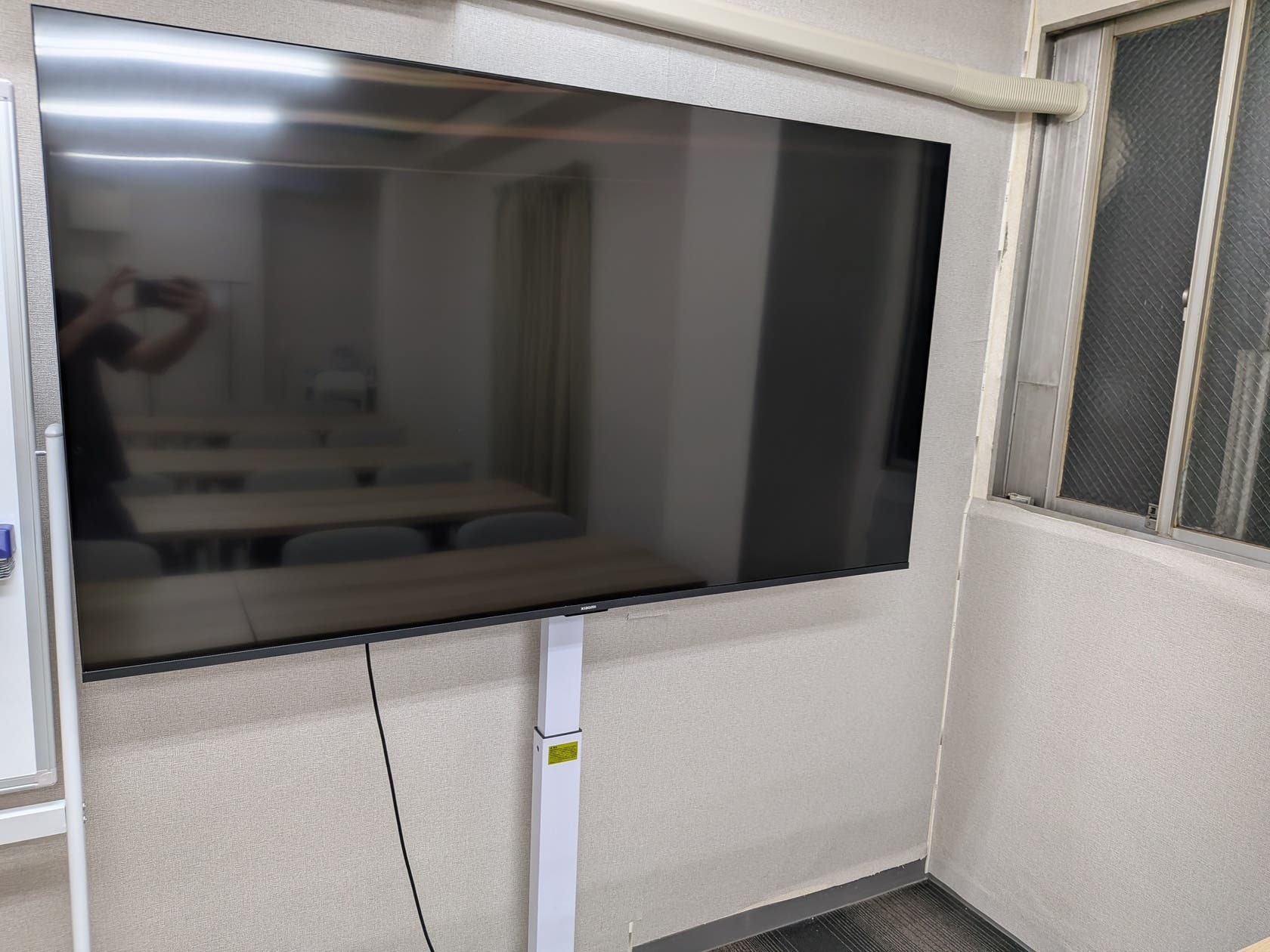 【小倉駅徒歩2分】20名着席可！65型モニター・光回線完備☆会議/セミナー/打合せ/歓送迎会/結婚式の二次会/懇親会の写真9