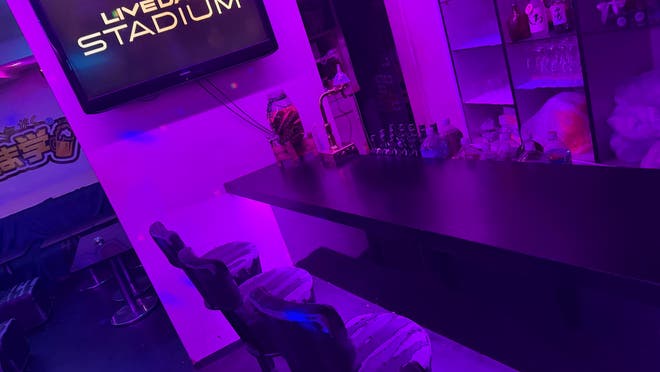 Live DAM.カラオケ無料.広々と4名〜50名迄可!女子会や歓送迎会に是非!の写真8