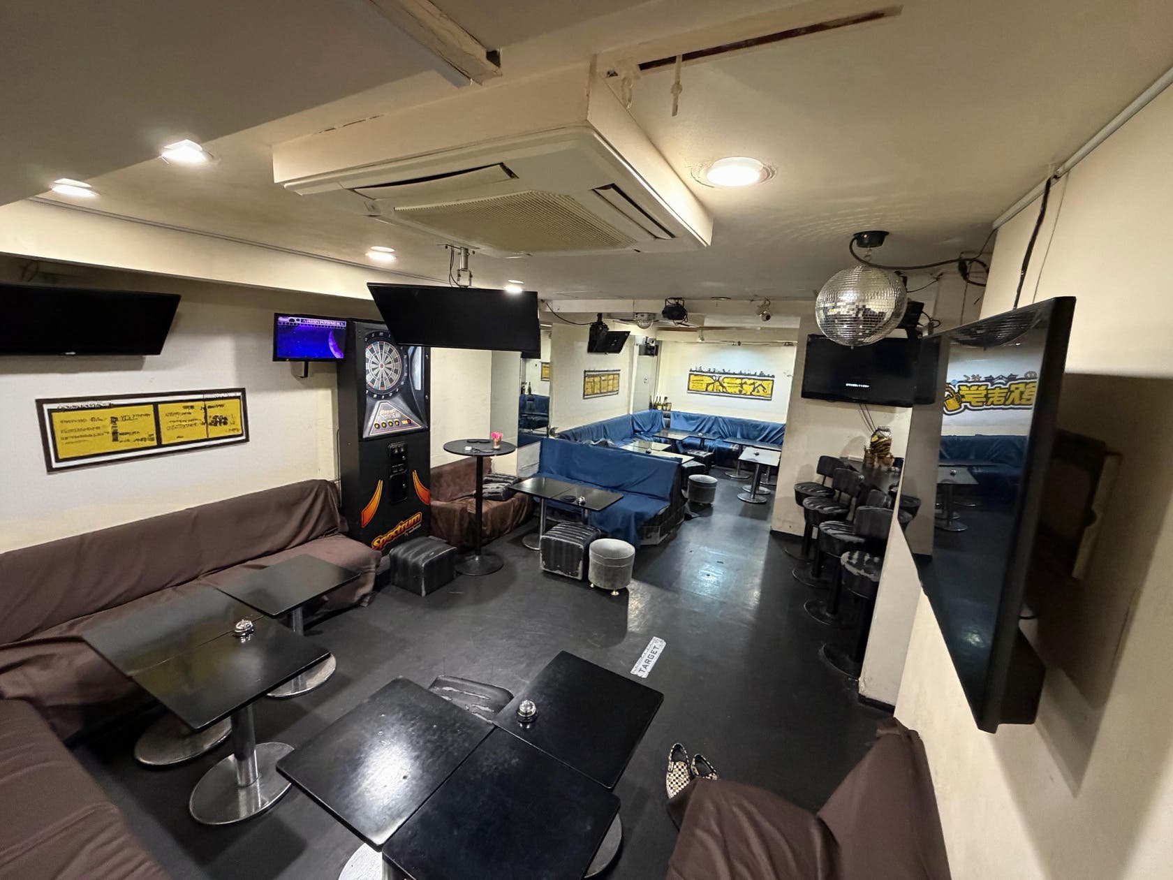 Live DAM.カラオケ無料.広々と4名〜50名迄可！女子会や歓送迎会に是非！の写真13