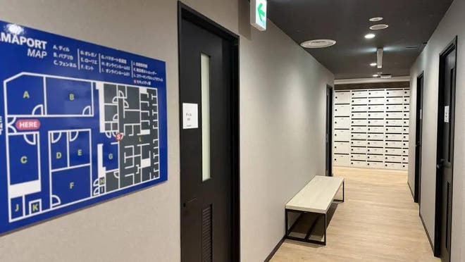 駅直結!横浜駅徒歩30秒|最大8名|セミナー、会議の利用に最適!エキニア横浜|5階ハマポート「フェンネル」の写真11