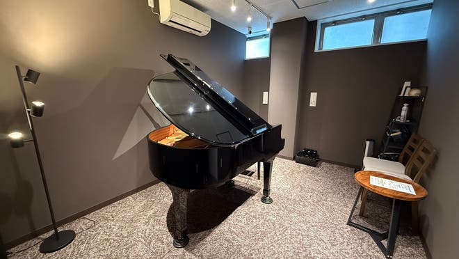 【二子玉川駅徒歩2分】 12.28㎡/消音機能付き!グランドピアノ備え付きの音楽スタジオ。練習などに最適です。 room5の写真4