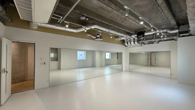 【渋谷駅徒歩3分】38.5㎡/ダンス・ヨガ・レッスンも/簡易防音/大人数可/スピーカー/バレエバー貸出可 渋谷2nd room1の写真5
