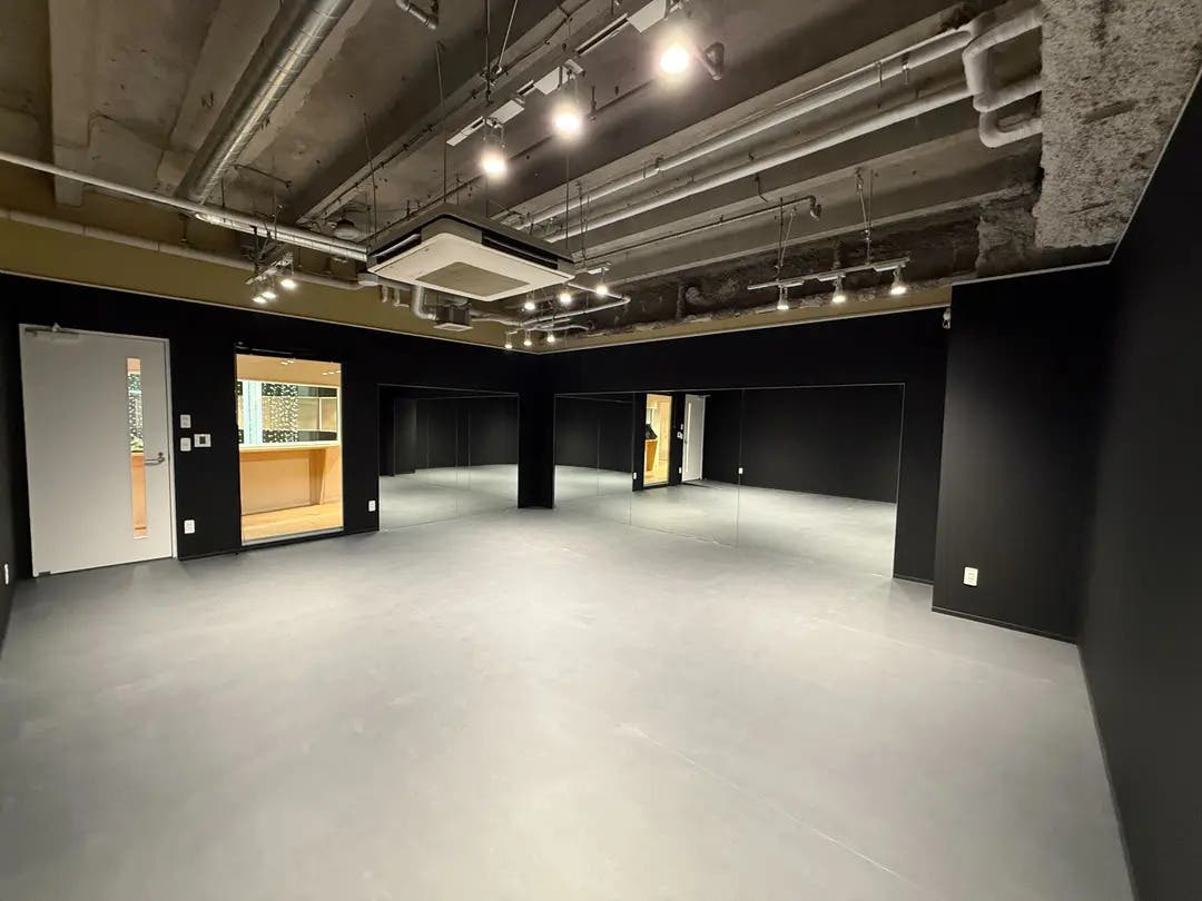 【渋谷駅徒歩3分】35.5㎡/ダンス・ヨガ・レッスン/大人数可能/鏡２面/スピーカー（渋谷2nd room2）の写真5