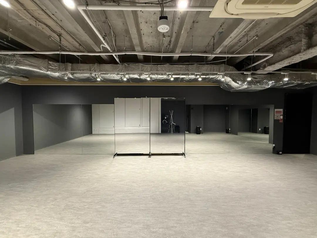 【渋谷駅徒歩3分】58.2㎡/ダンス・ヨガ・レッスン/大人数可能/鏡２面/スピーカー（ルービー渋谷2nd room3）の写真5