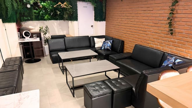 Bar店舗完全貸切/着座26席/カラオケ無料/飲み放題/東梅田駅徒歩圏内の写真4