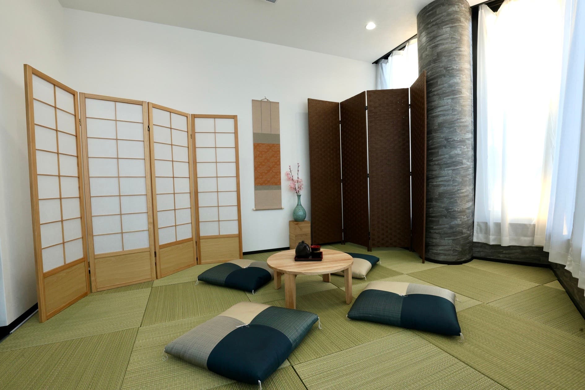 【京都・南区】自然光×和室×4色背景紙｜撮影・茶会・ワークショップに使える貸切空間の写真4