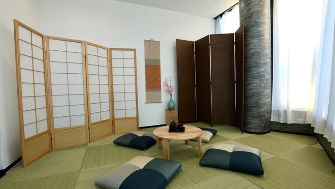 【京都・南区】自然光×和室×4色背景紙|撮影・茶会・ワークショップに使える貸切空間の写真4