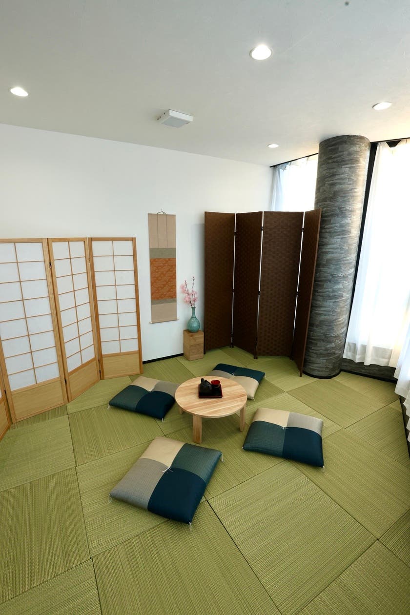 【京都・南区】自然光×和室×4色背景紙｜撮影・茶会・ワークショップに使える貸切空間の写真5